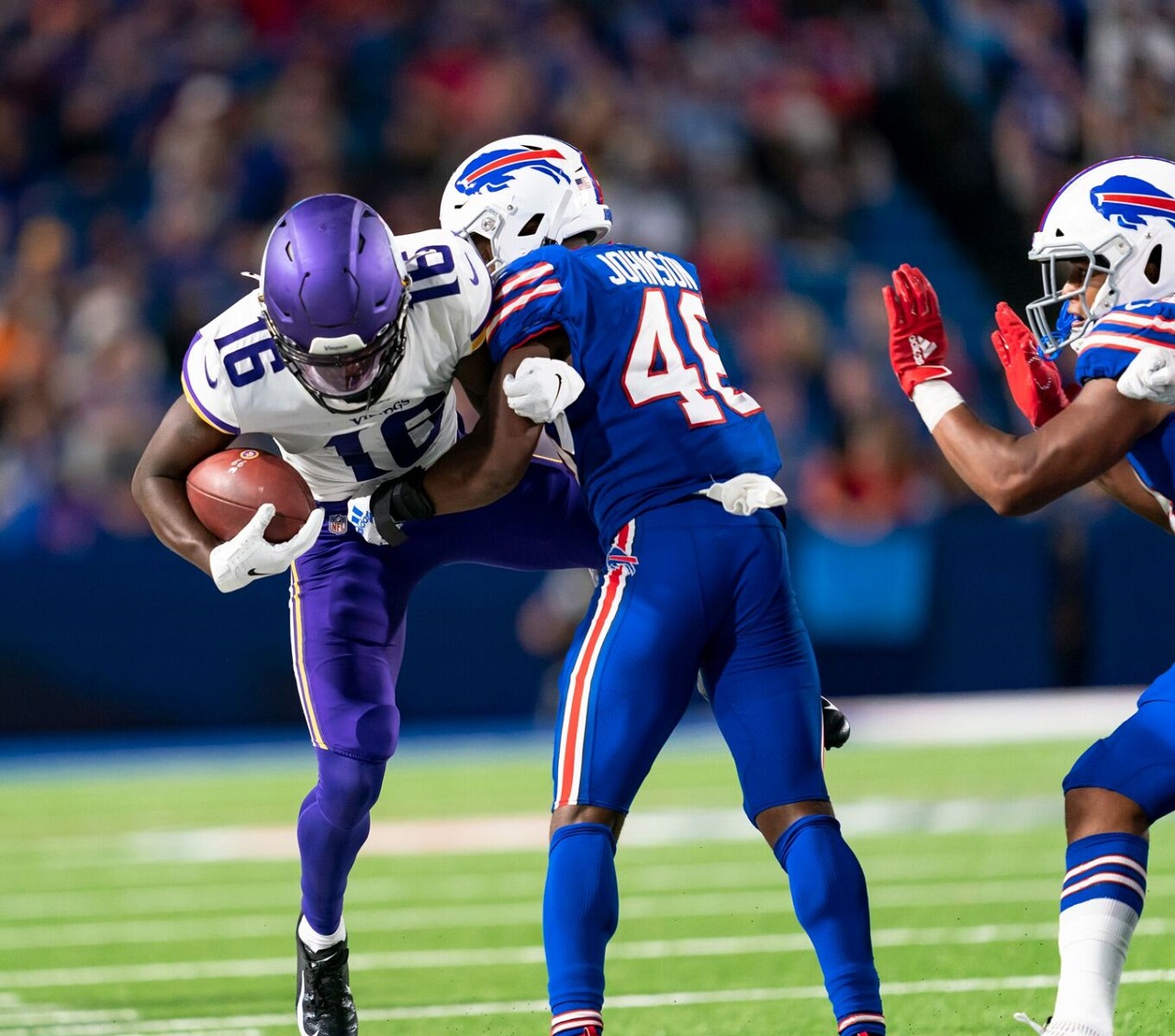 Vikings Sign Davion Davis From Practice Squad